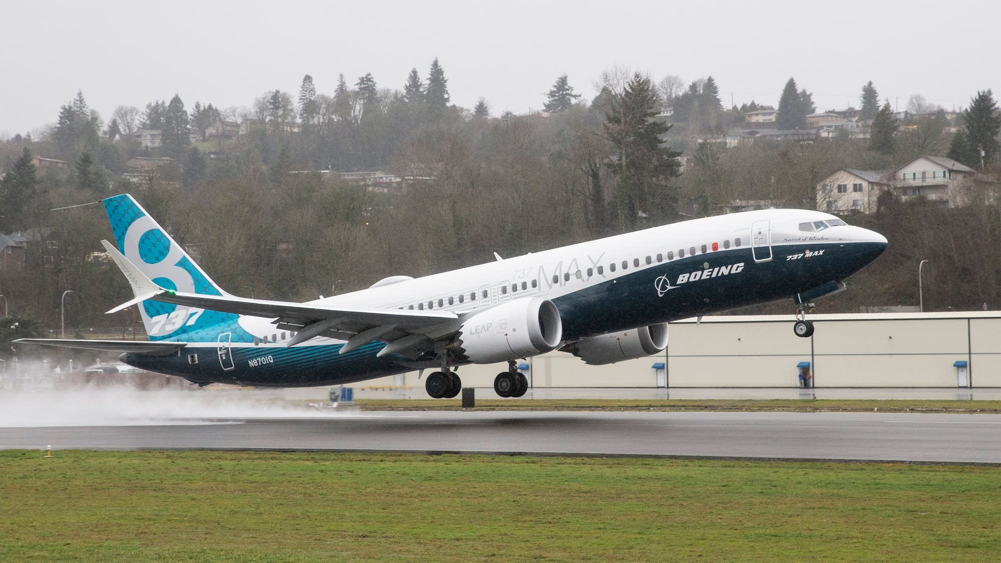 Airlines consider switching to a different supplier than Boeing ...