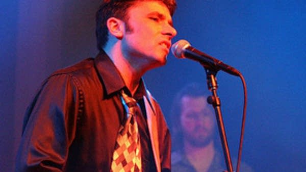 Pete Hofmann - live at Gluek's | MPR News