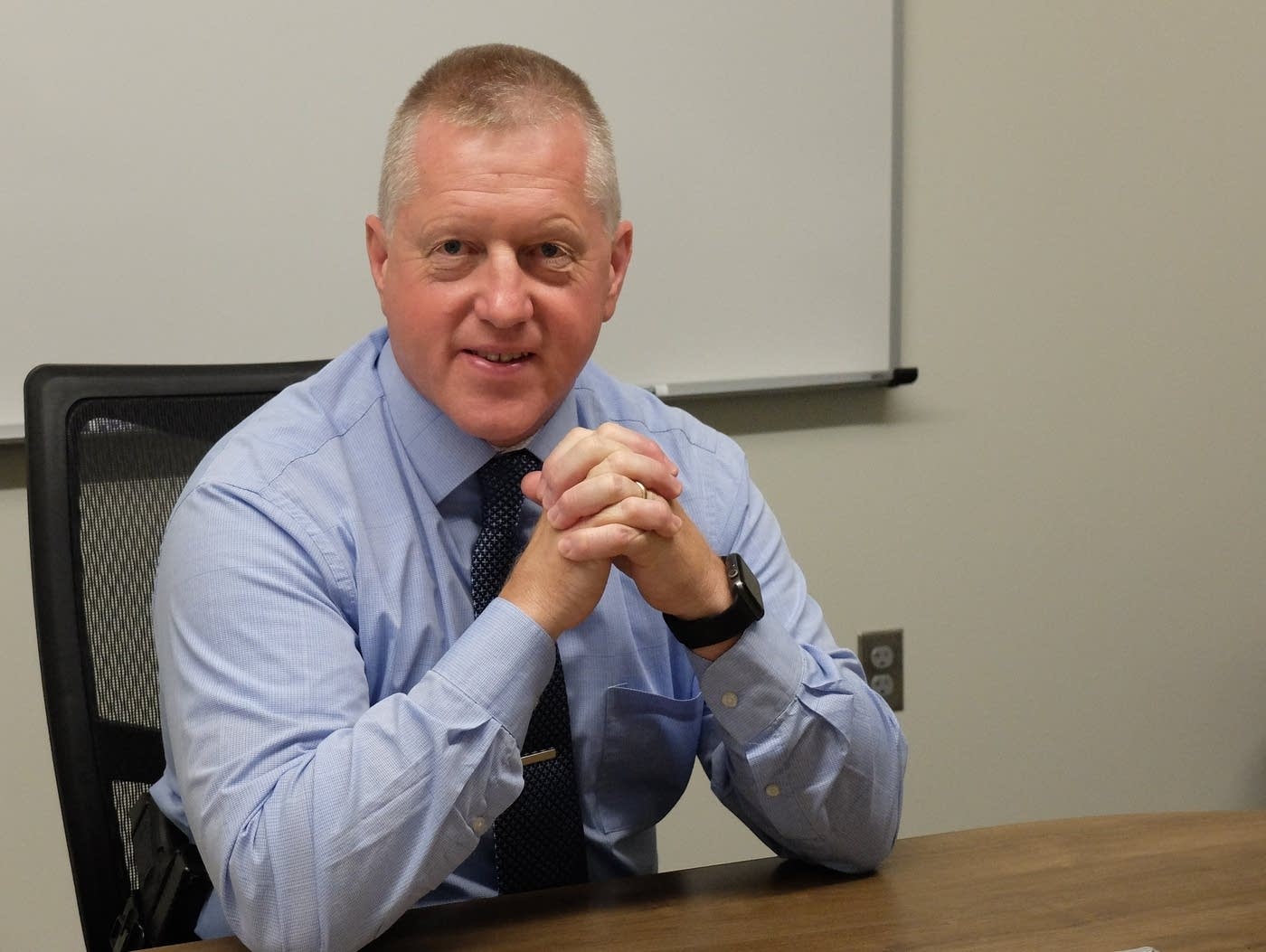 To improve policing, Moorhead adds a counselor to the force | MPR News