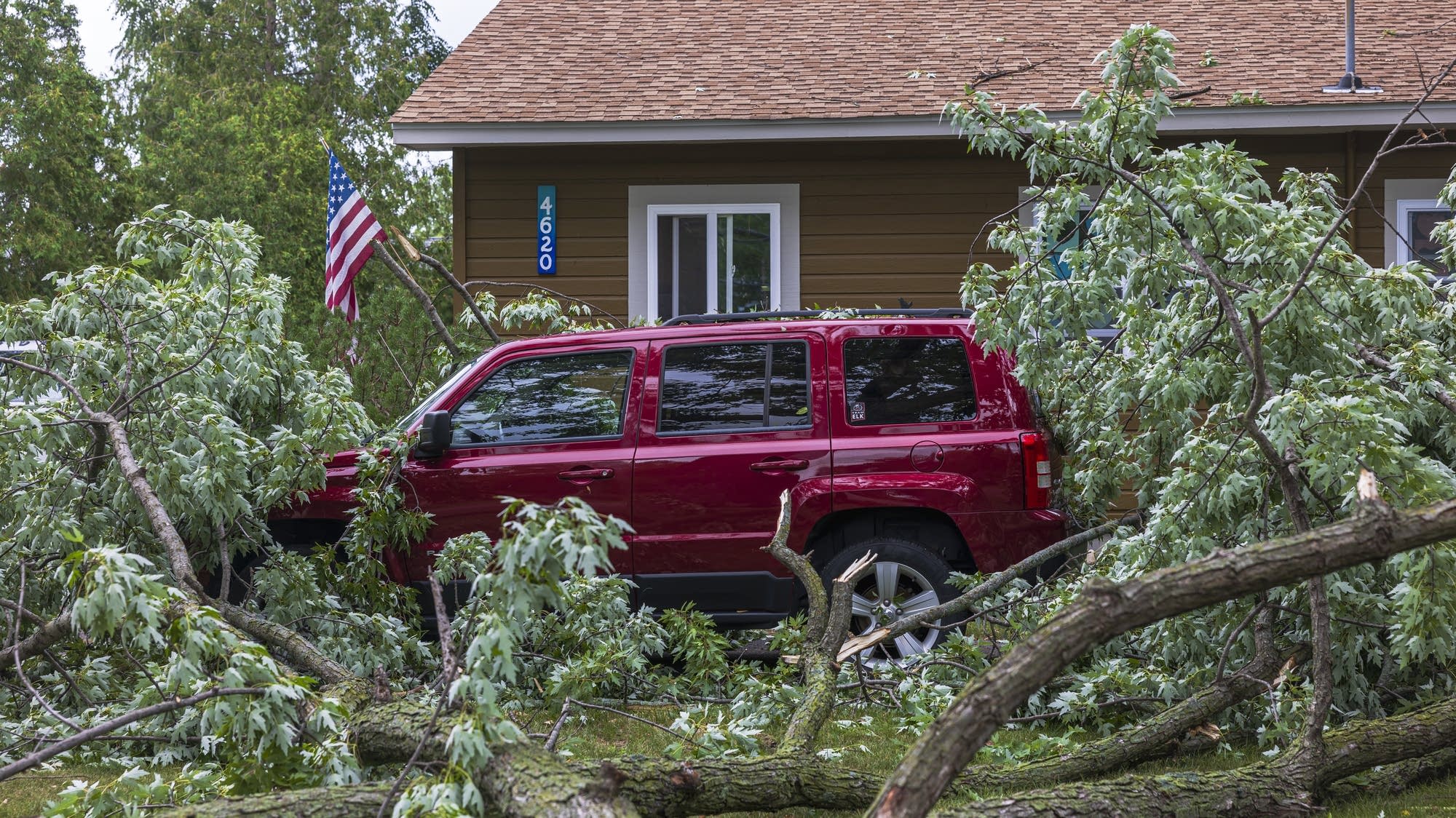 Thousands remain without power after storms bring large hail, damaging ...