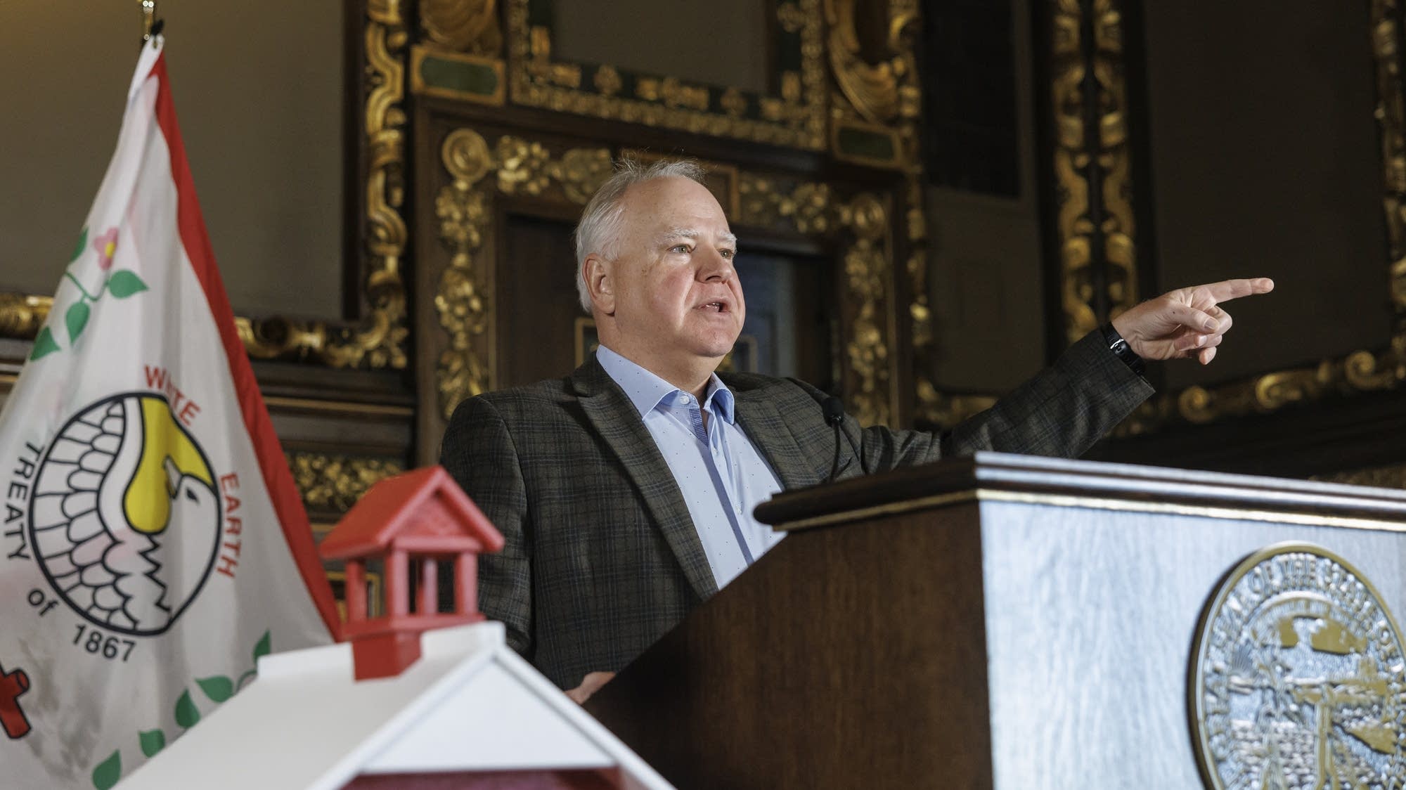 Walz seizes time on national scene to contrast MN with GOP-led states ...