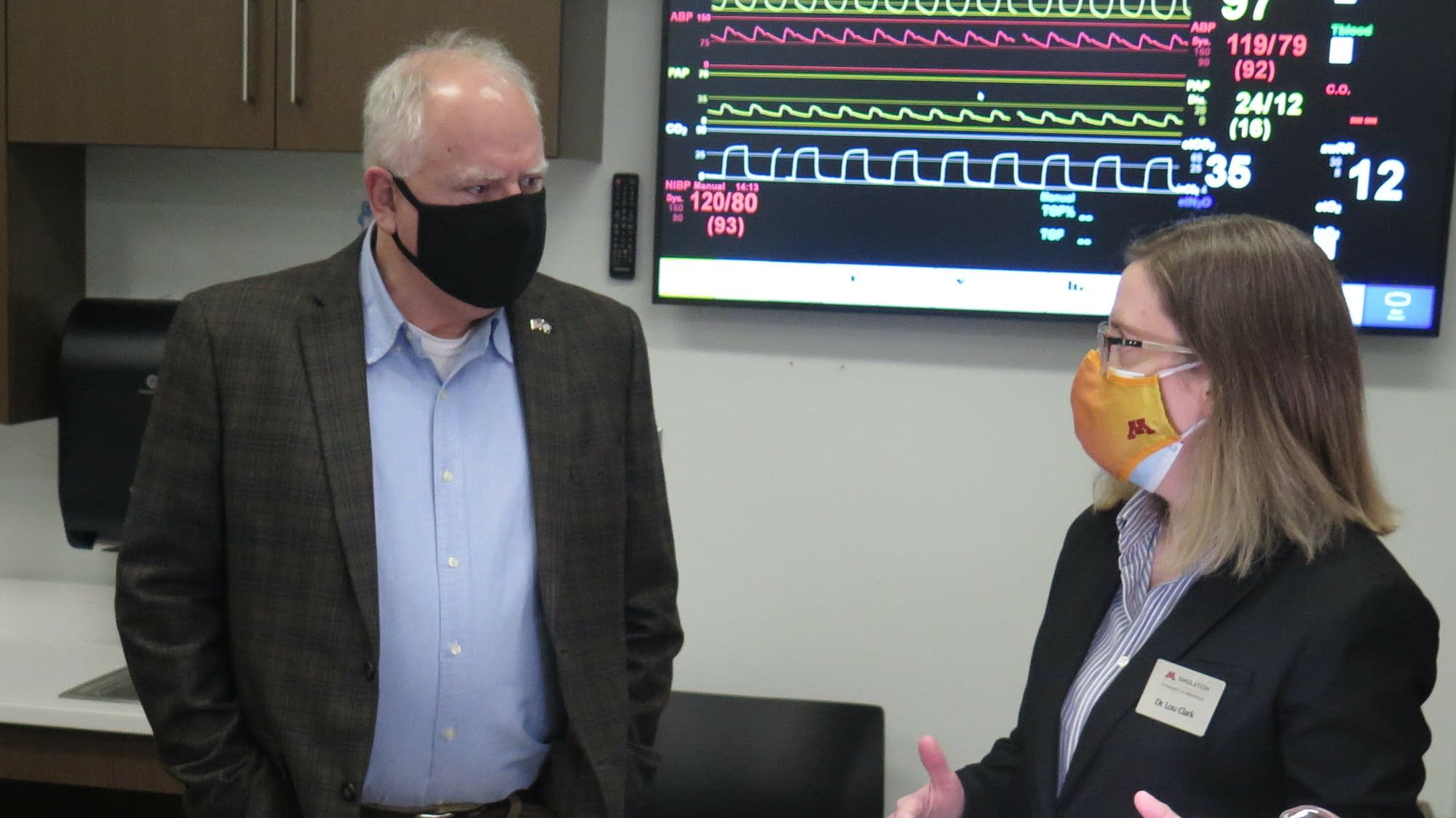 Walz unveils $518 million infrastructure proposal | MPR News