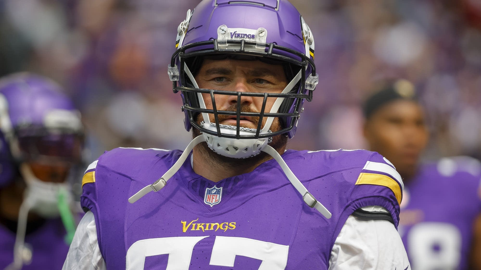 Vikings agree to 2-year extension with run-stopping stalwart Harrison ...