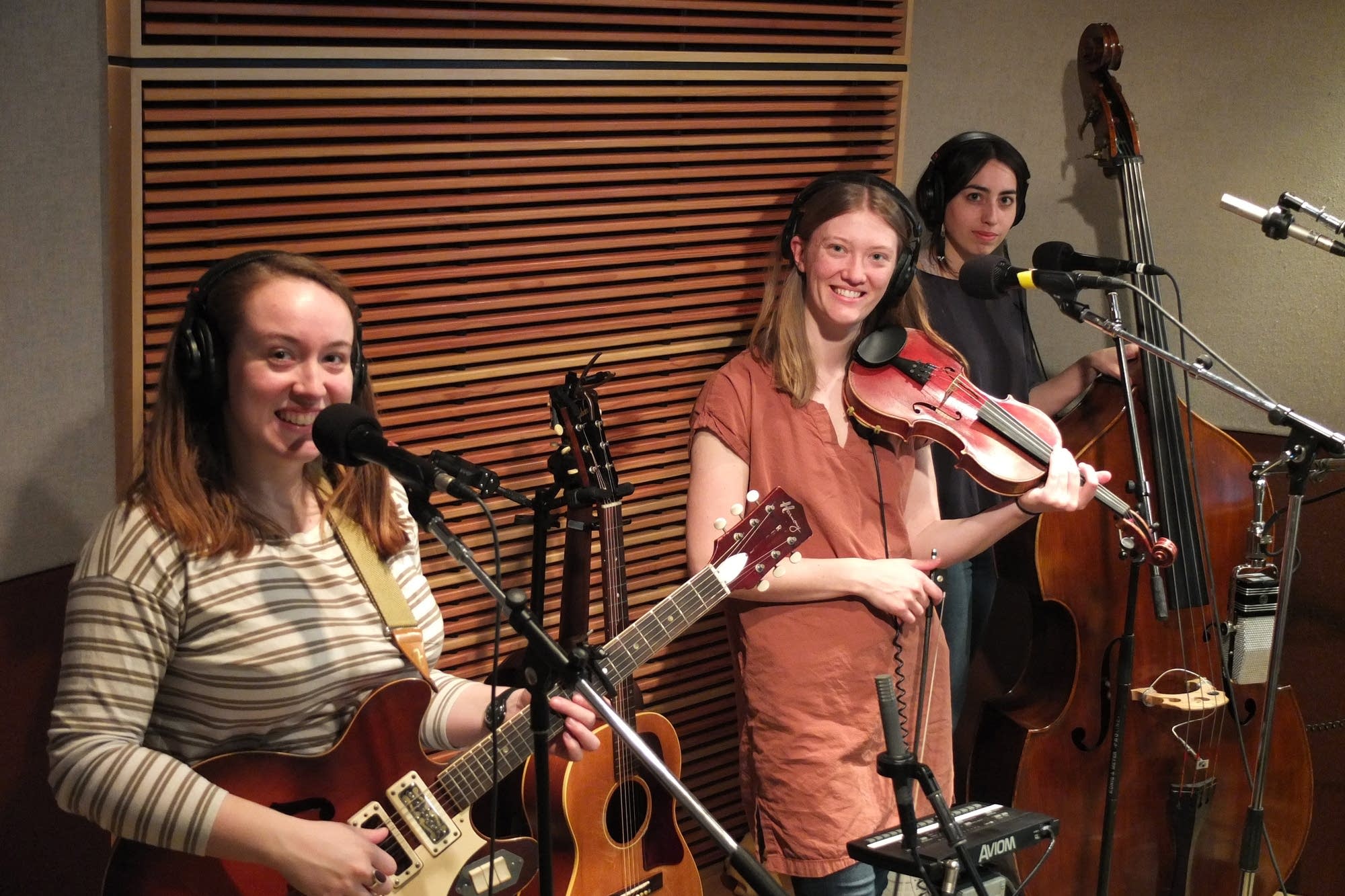 Boston band Lula Wiles perform at Radio Heartland