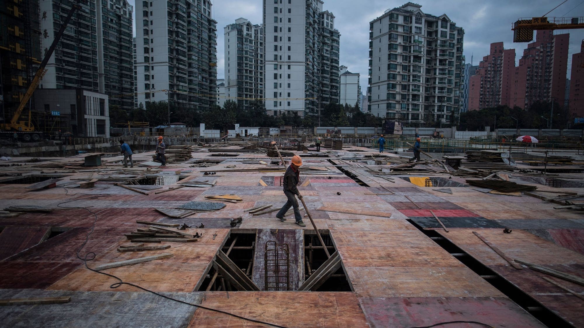 China’s local government debt burden weighs on investment