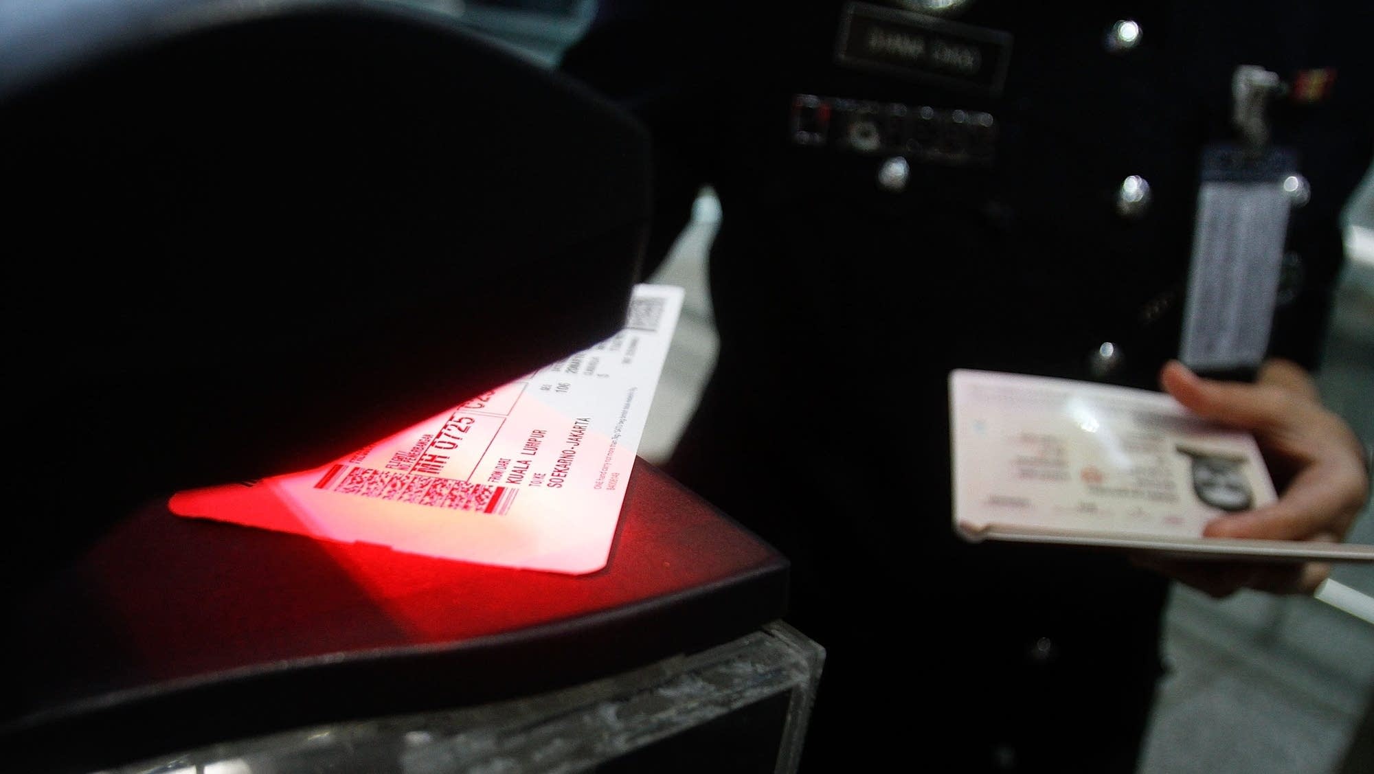 Keeping the mystery around airline ticket prices