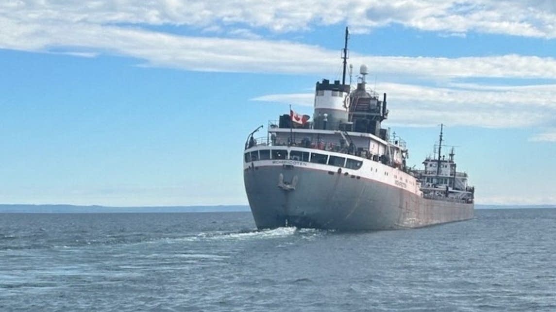 Dive teams find 13-foot-long crack in hull of freighter that reported ...