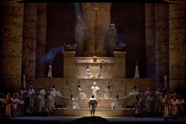 Met Opera: Aida