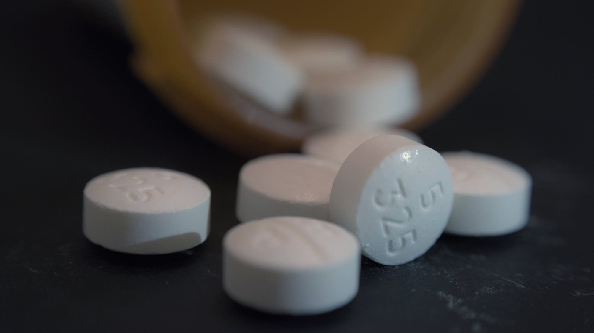 Trump rhetoric on death penalty for drug traffickers overshadows opioid ...