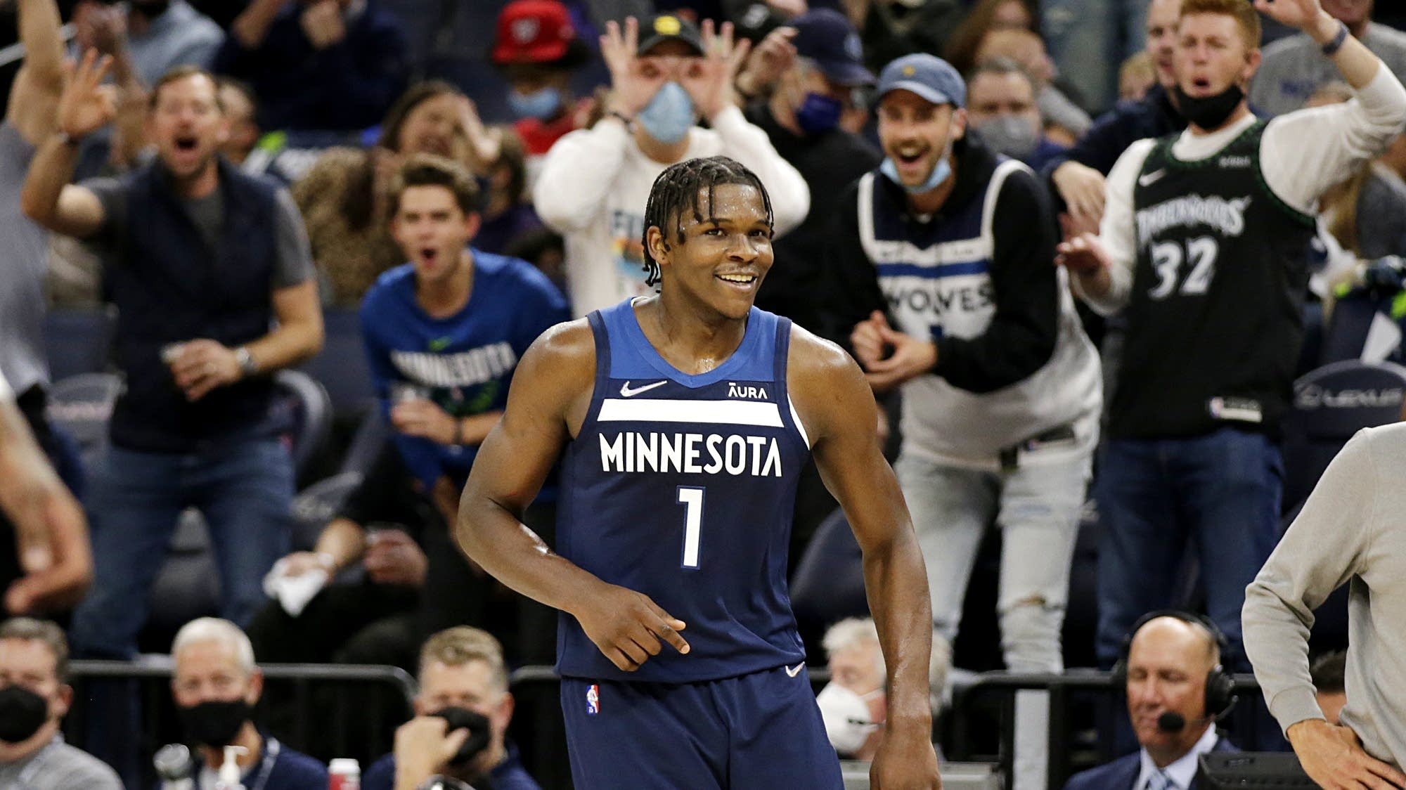 Edwards energizes Wolves in opening 124-106 win over Rockets | MPR News