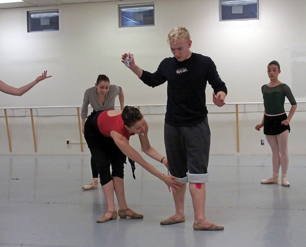 St. Paul Ballet dances a duet with boxing gym | MPR News