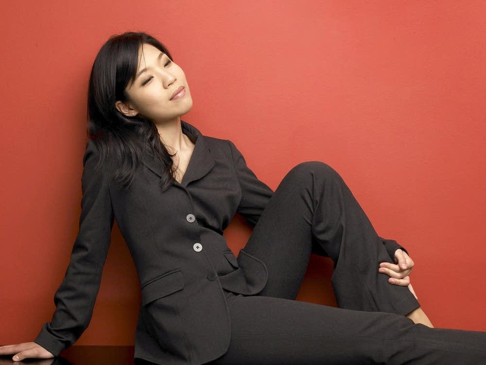 Pianist Joyce Yang: music and color