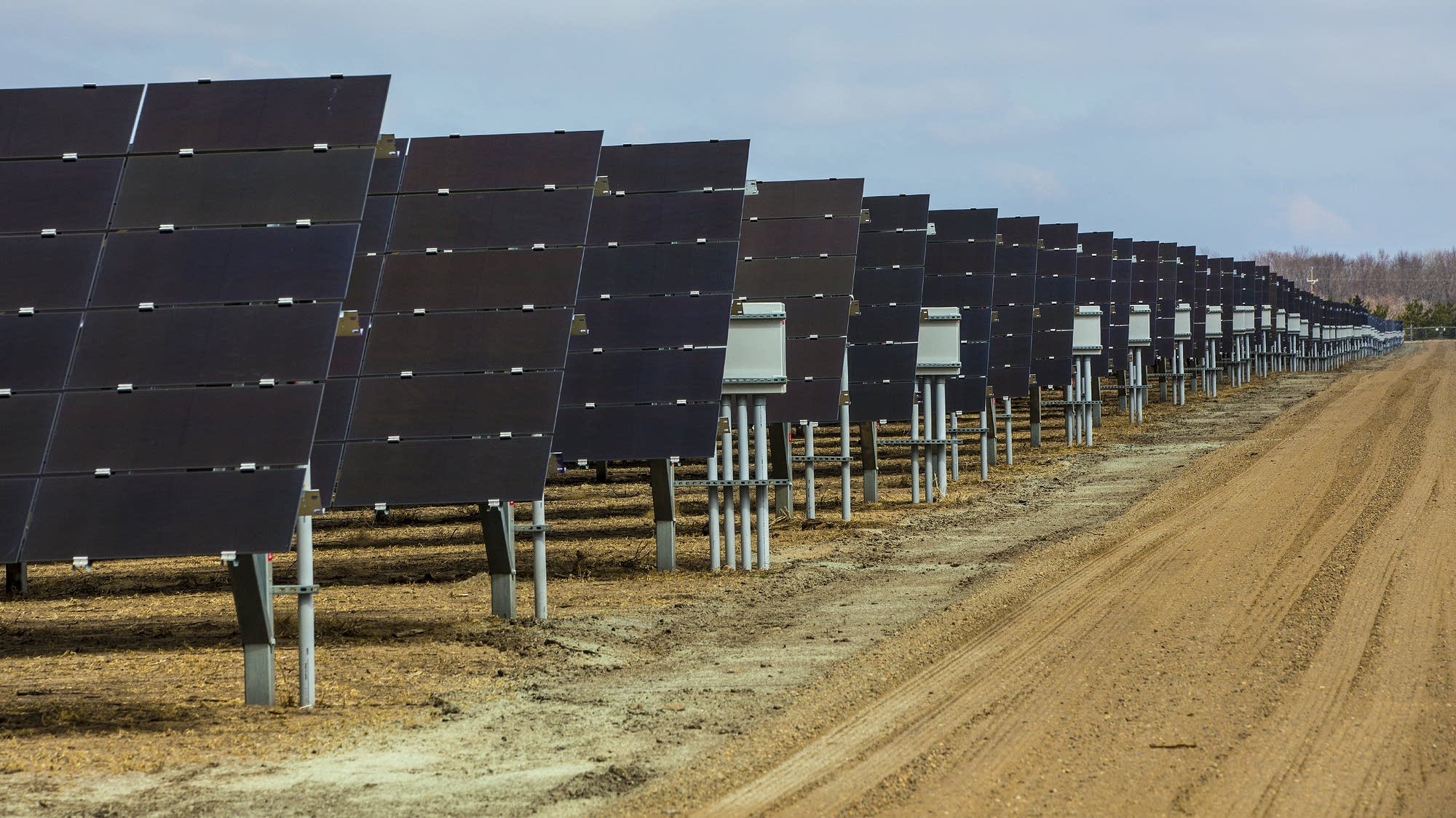 Report: Solar plus storage can beat natural gas in Minnesota | MPR News