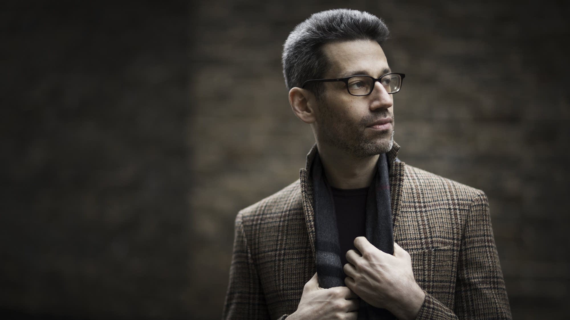 Jonathan Biss pulls back the curtain