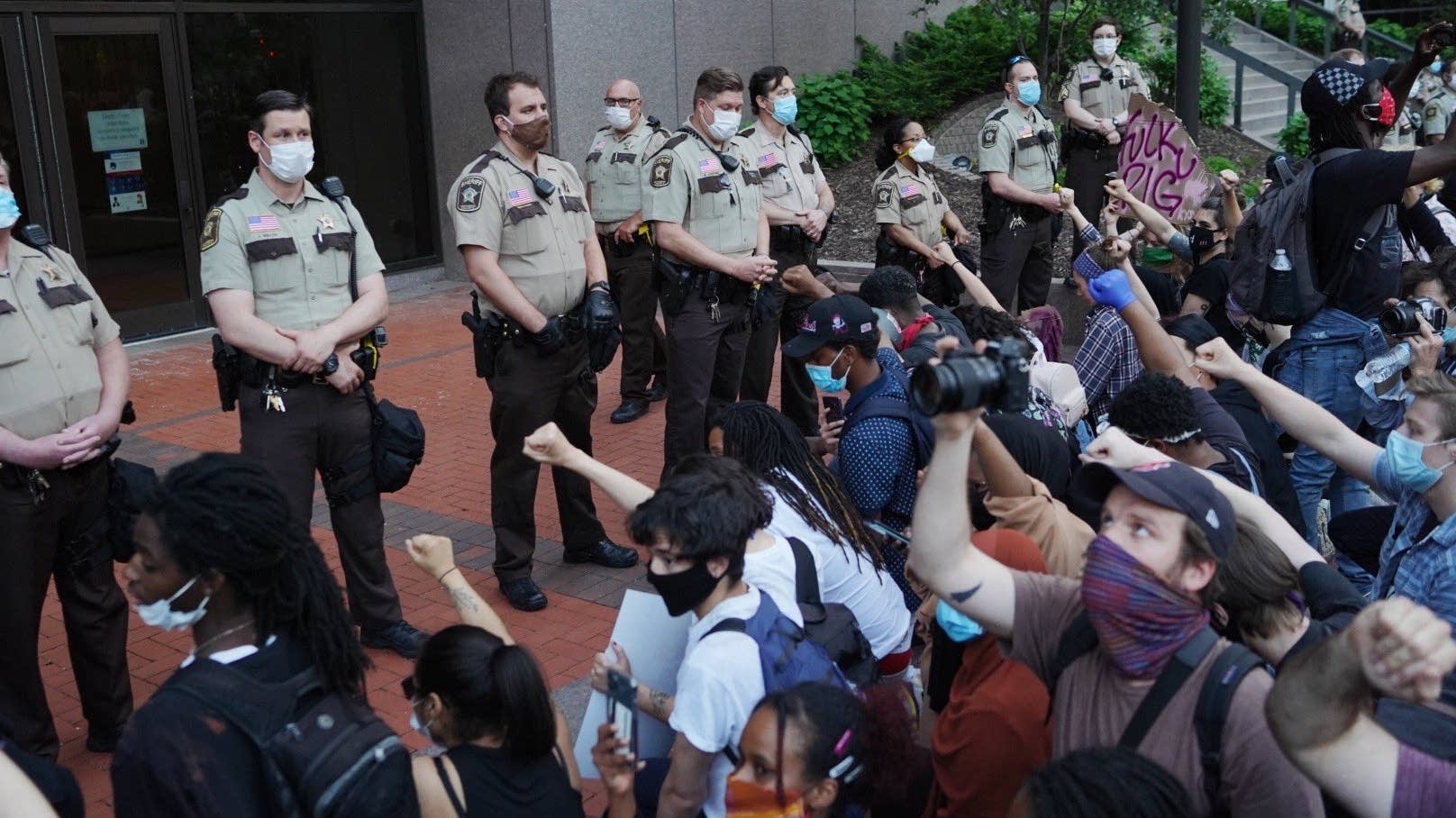 Photos: Shifting images of peace, chaos in the Twin Cities | MPR News