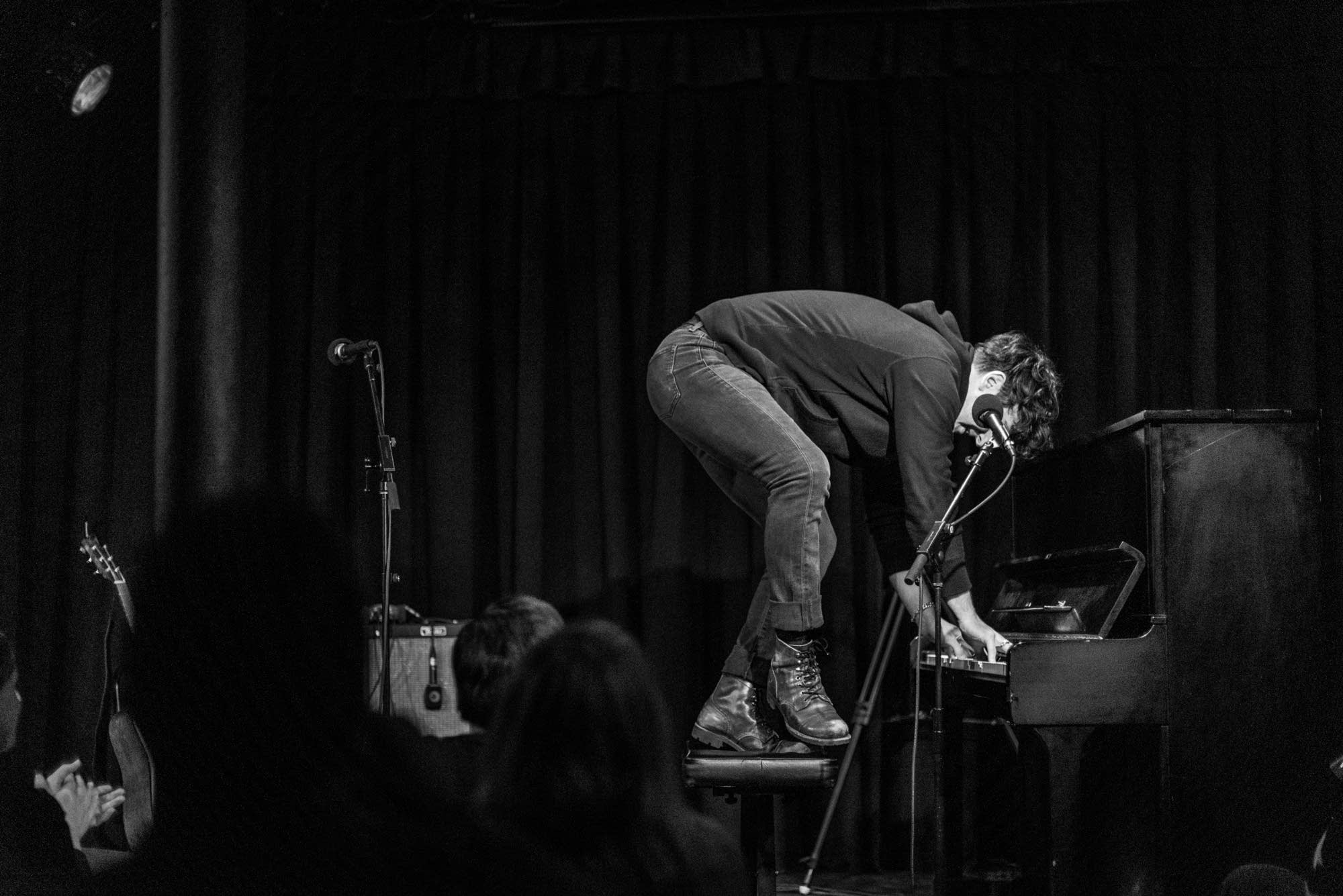 Low Cut Connie's Adam Weiner plays a solo Microshow | The Current