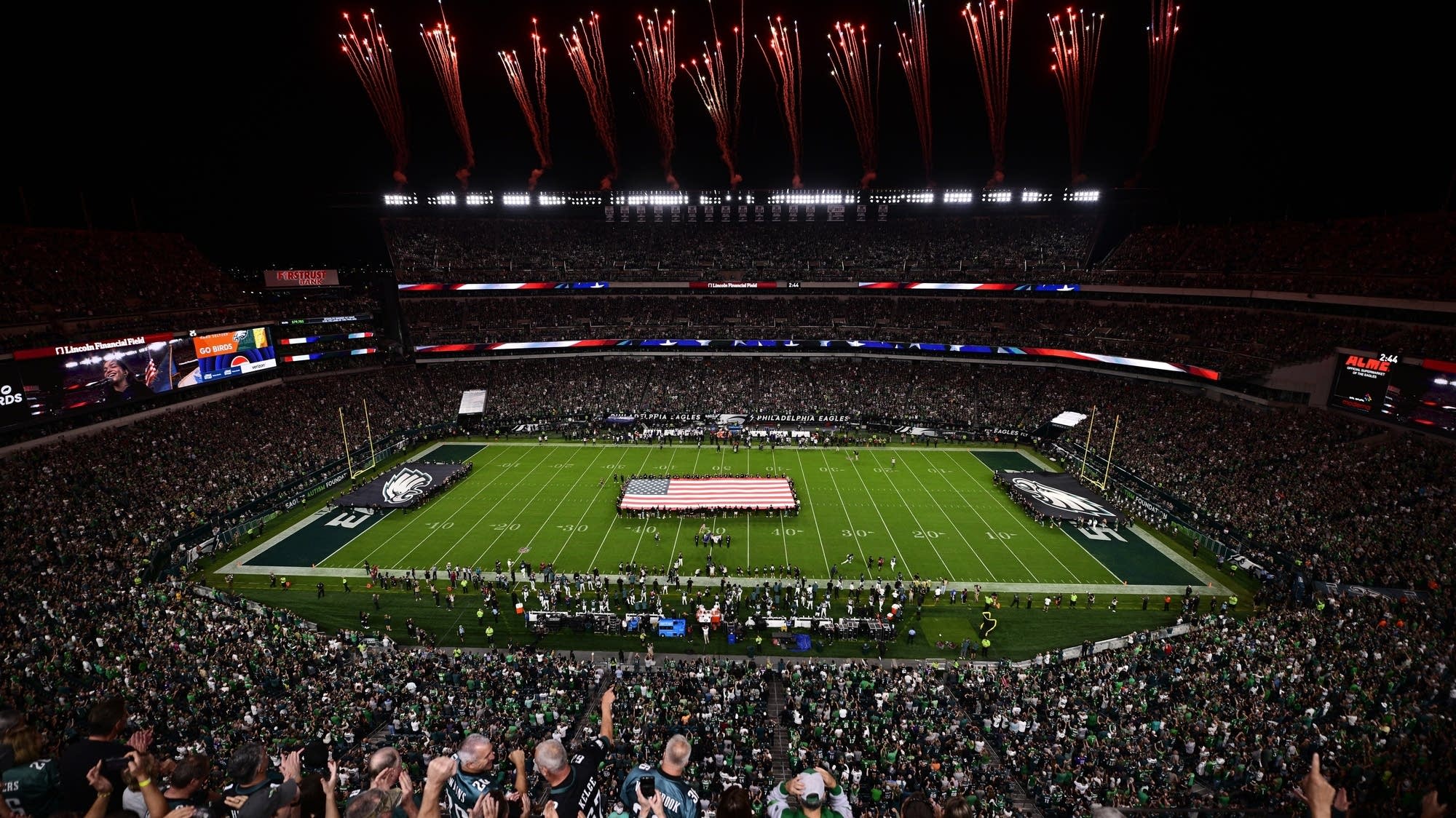 Philadelphia's 34-28 win over Minnesota sets record as most-streamed ...