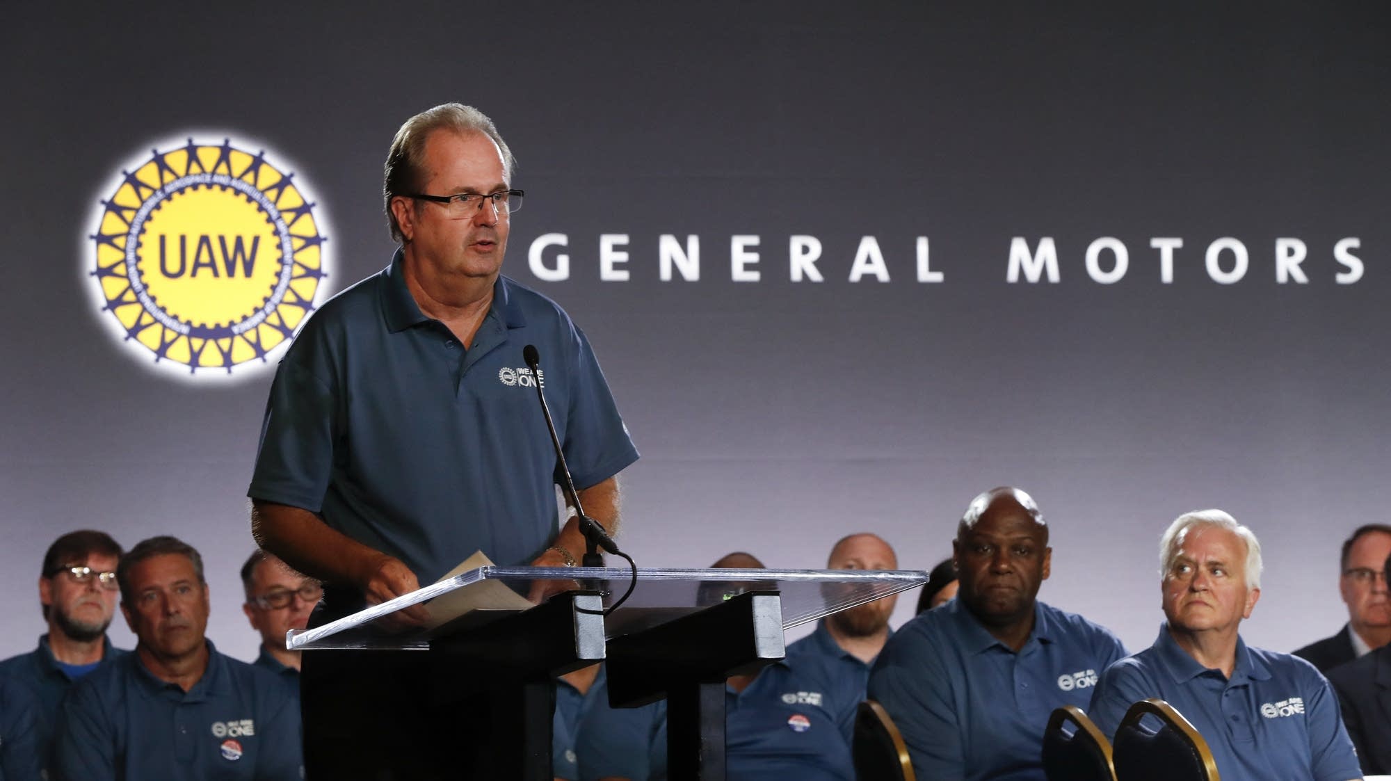 Union votes to strike at General Motors' U.S. plants | MPR News