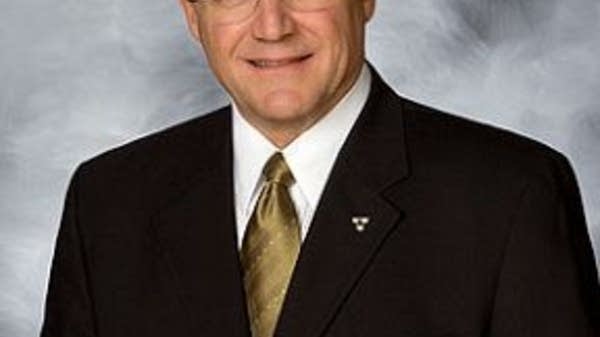 Updated: Gustavus Adolphus President Jack Ohle retiring | MPR News