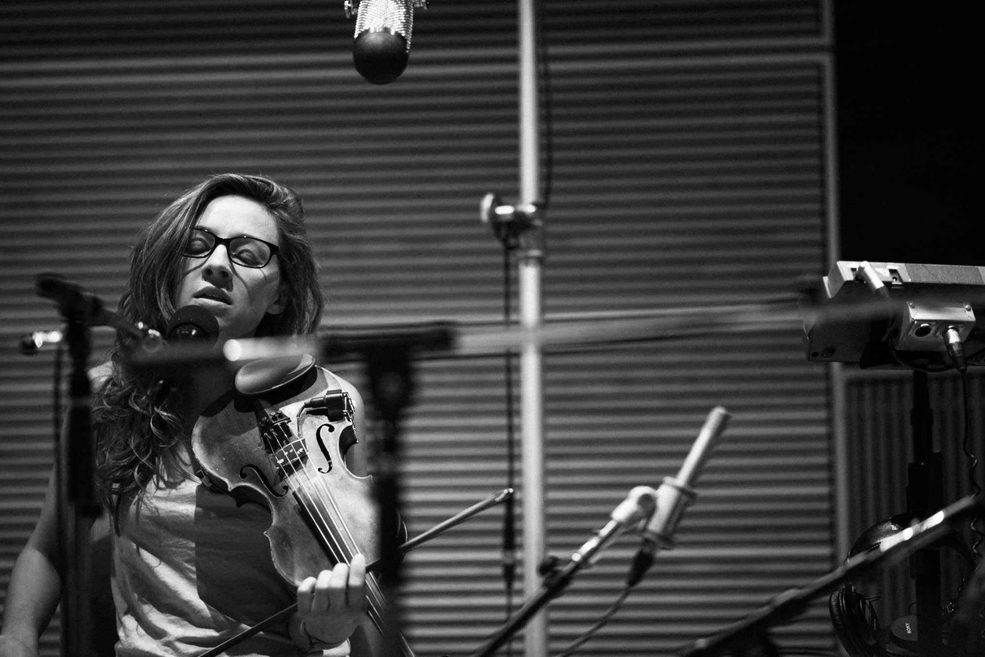 Mandolin Orange perform in the Radio Heartland studio | The Current