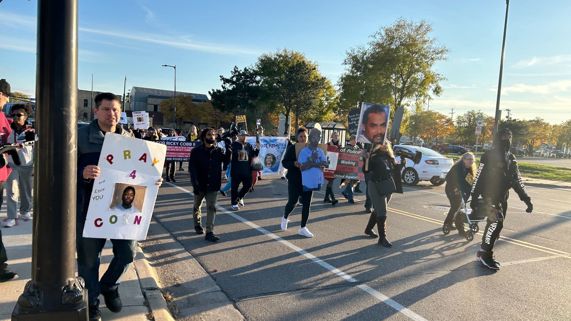 Activists march to oppose new 3rd Precinct site | MPR News