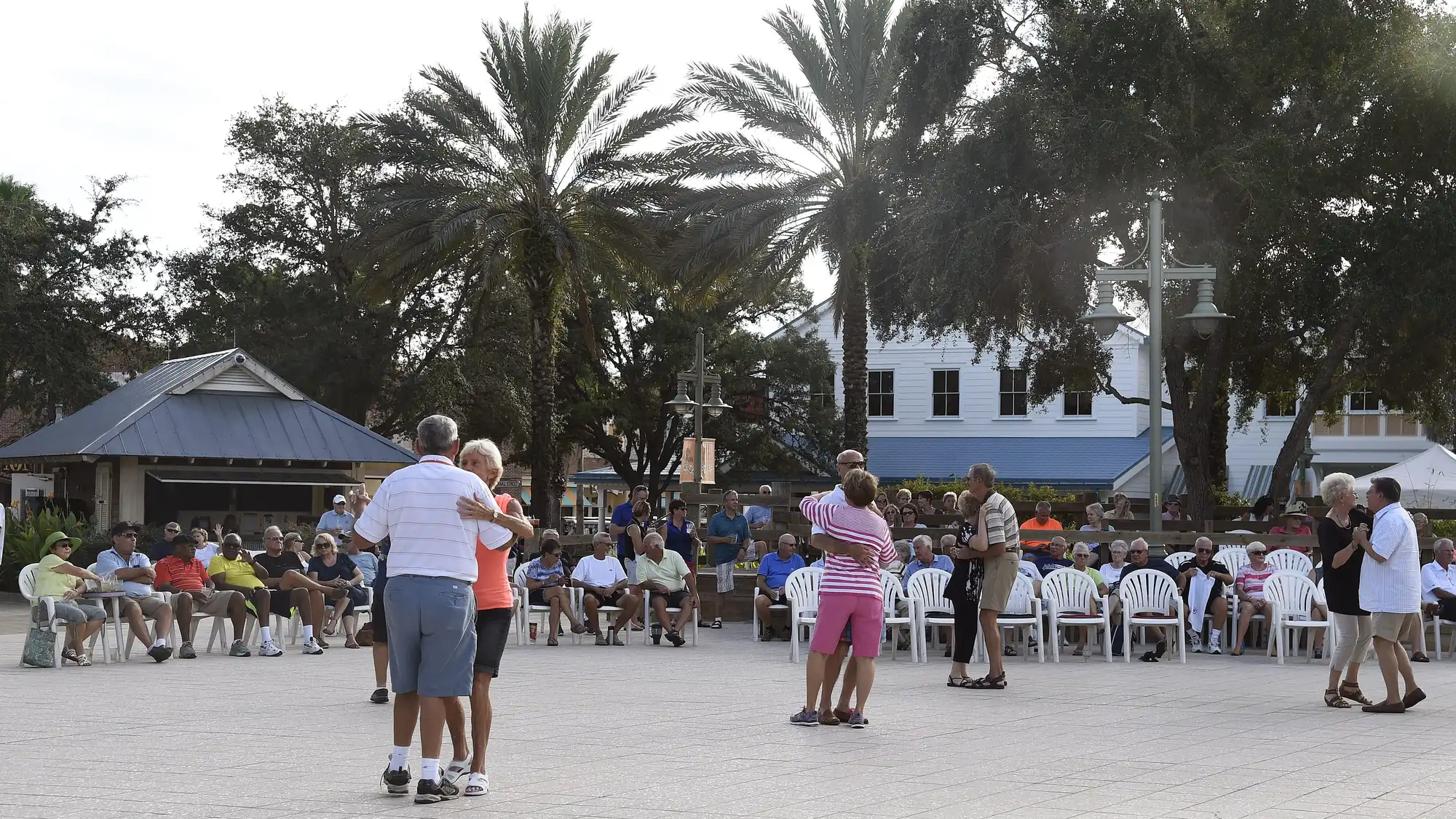 Retired Americans upbeat about finances, working ones are worried