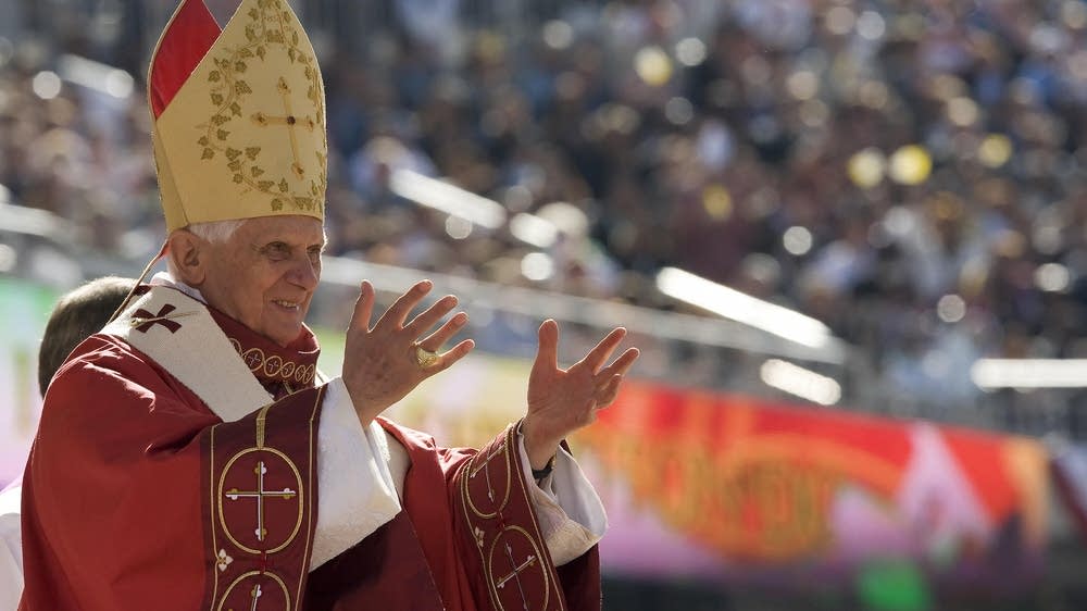 Pope Benedict speaks to Catholic educators | MPR News