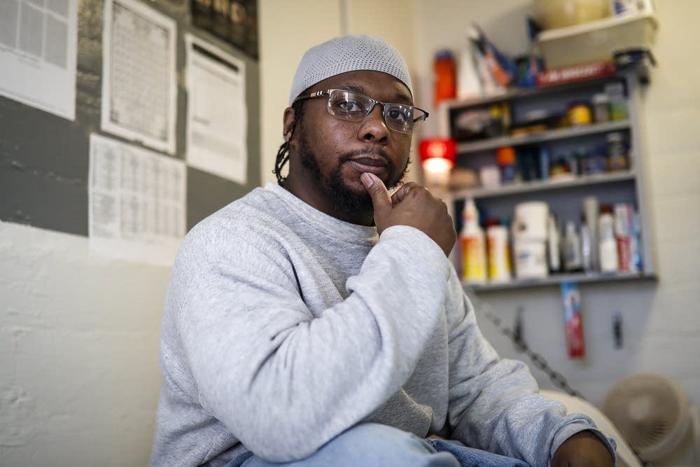 Life sentence commuted, Myon Burrell leaves Stillwater prison | MPR News