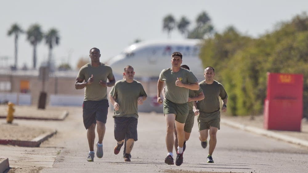 Overweight troops turn to liposuction to pass fat test | MPR News