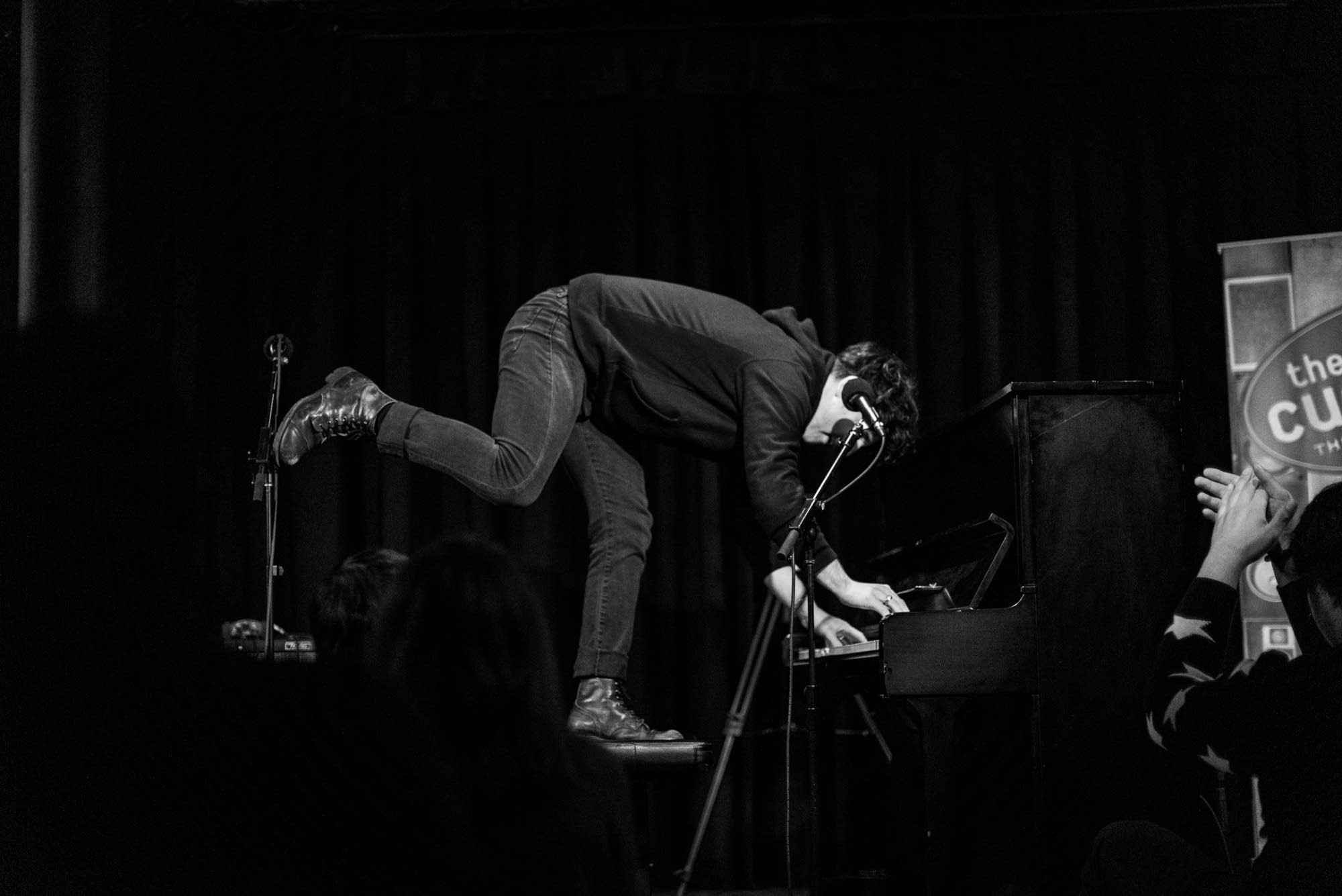 Low Cut Connie's Adam Weiner plays a solo Microshow | The Current