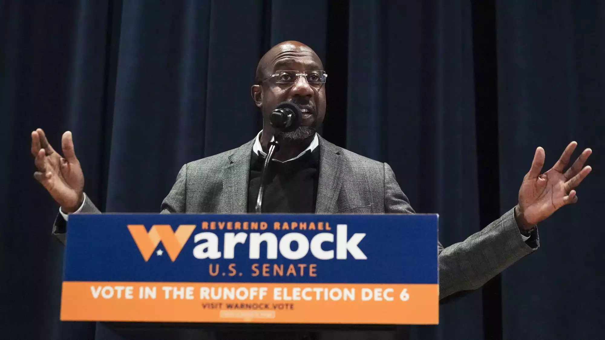 Warnock or Walker? Georgia runoff to settle last Senate seat | MPR News