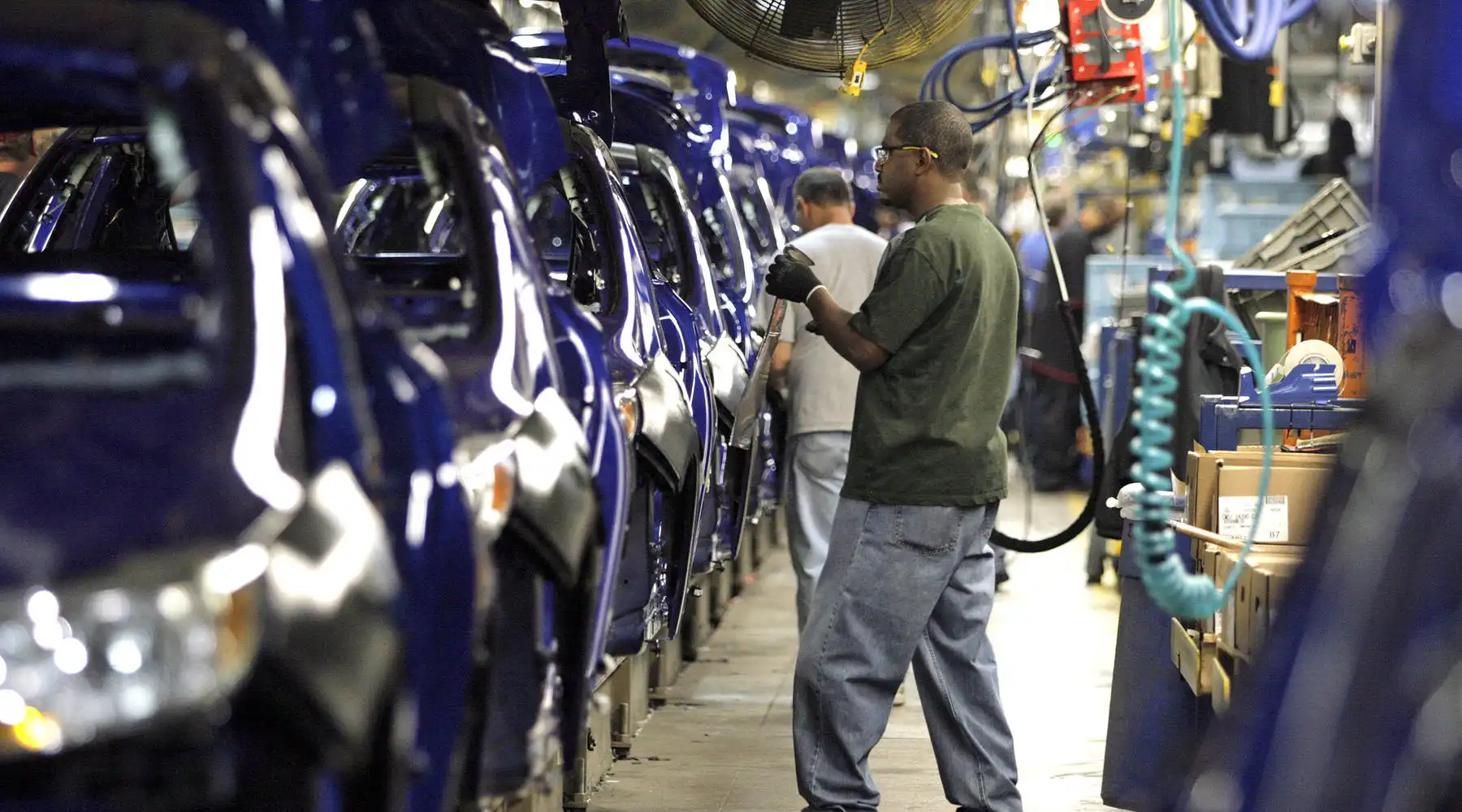 U.S. assembly lines are slowing down. That’s a sign.