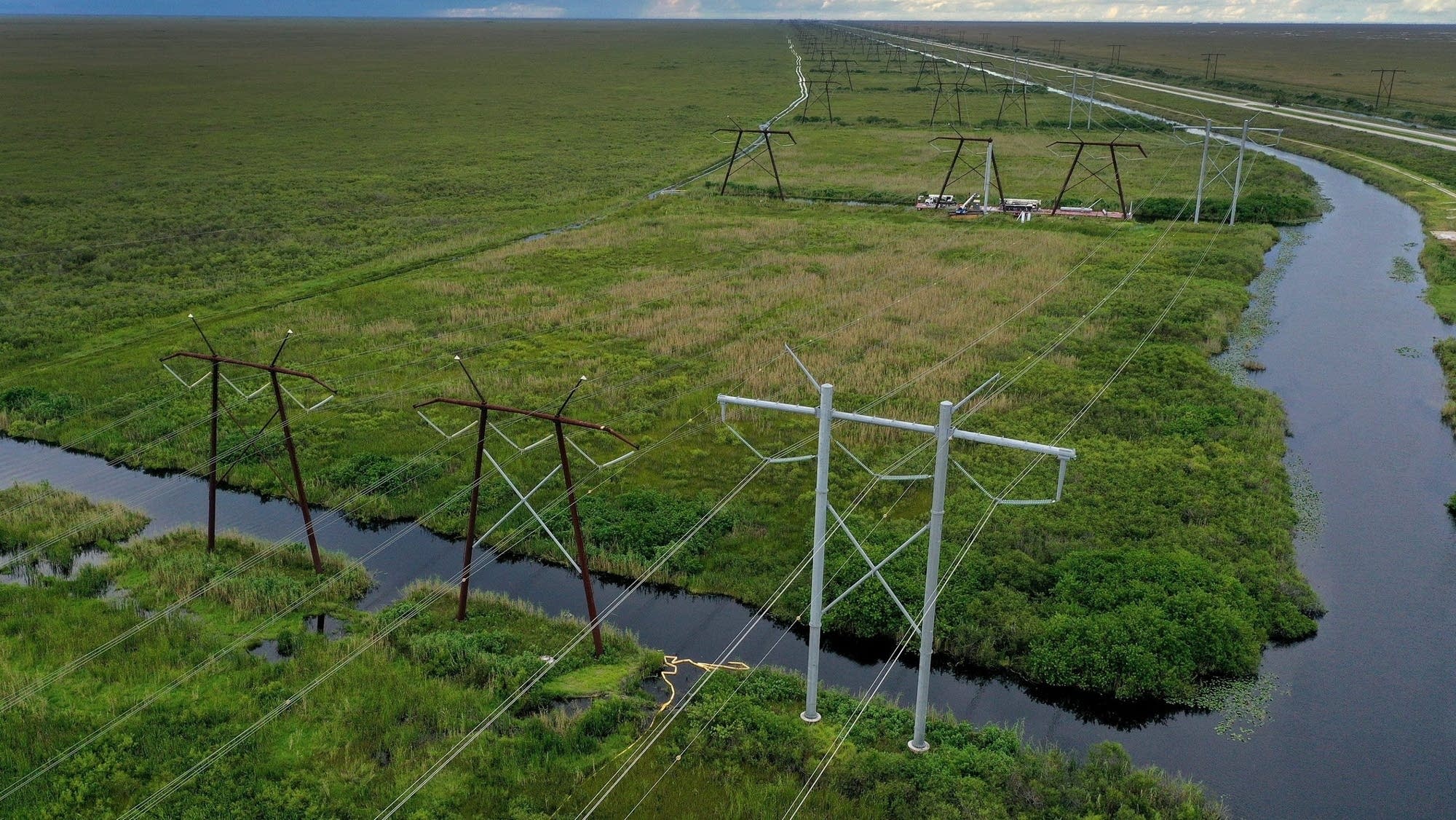 New federal rule aims to create more long-distance power lines ...