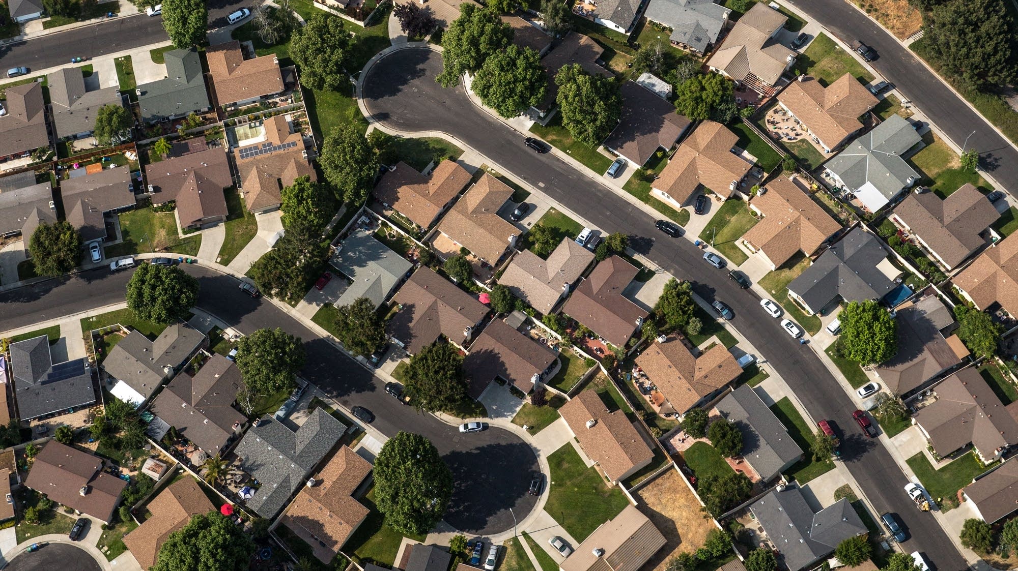 Housing market bolstered by lower mortgage rates