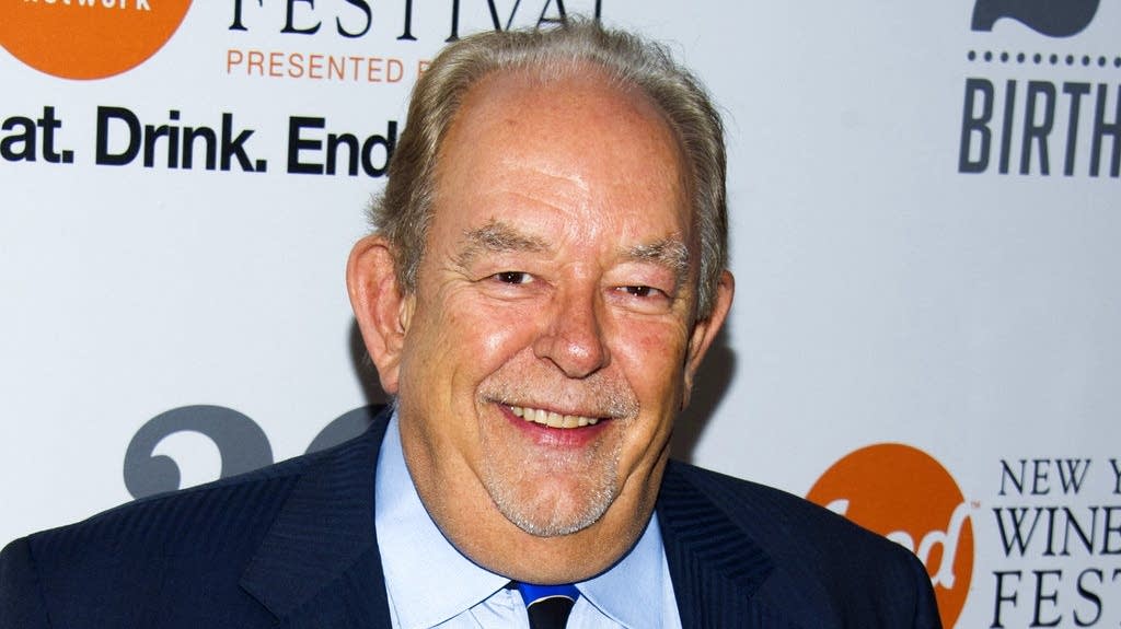 Robin Leach of 'Lifestyles of the Rich and Famous' dies | MPR News