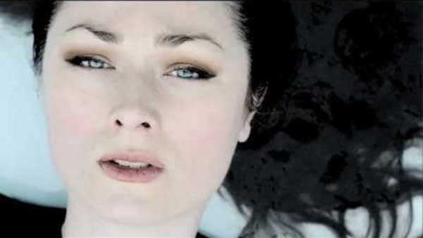 Twin Cities jazz singer Nancy Harms performs “Mood Indigo” | MPR News