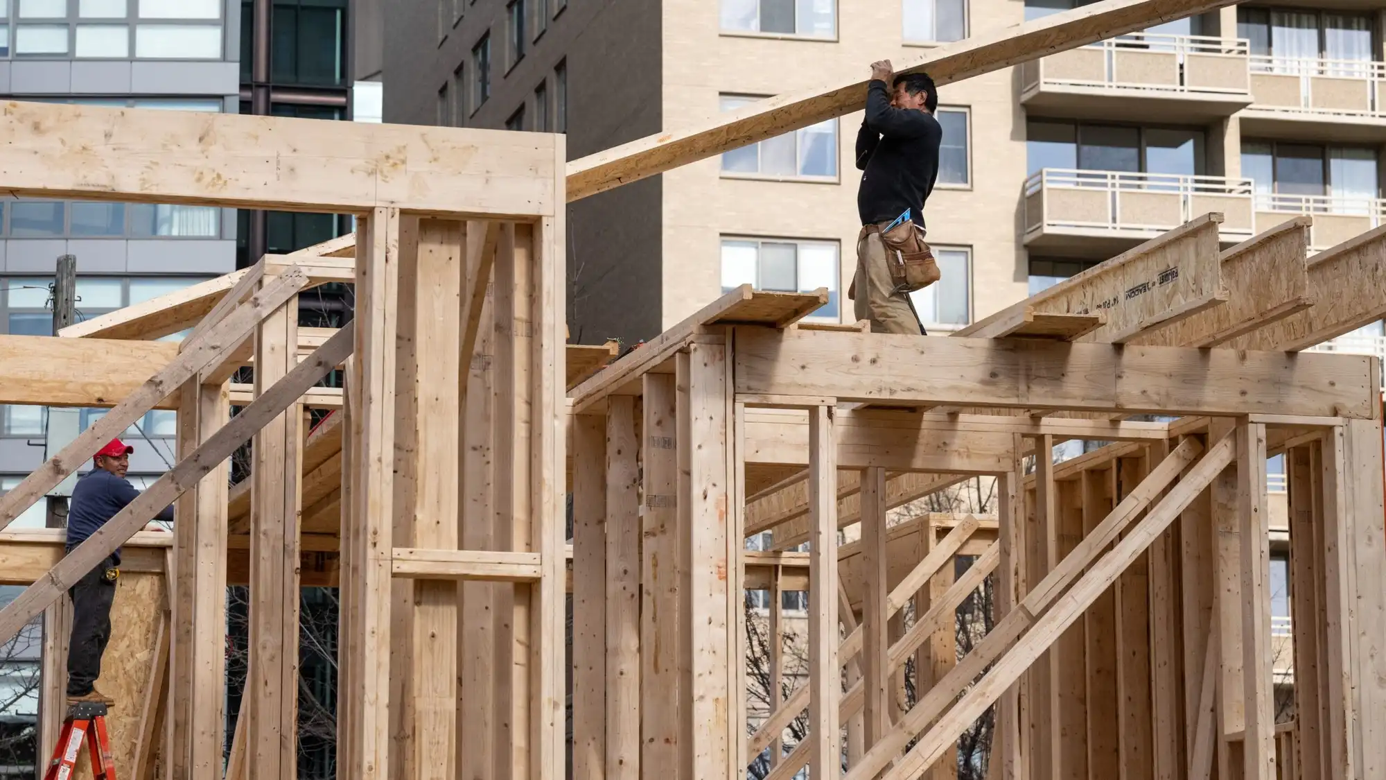 Homebuilders are feeling downbeat about the housing market - Marketplace