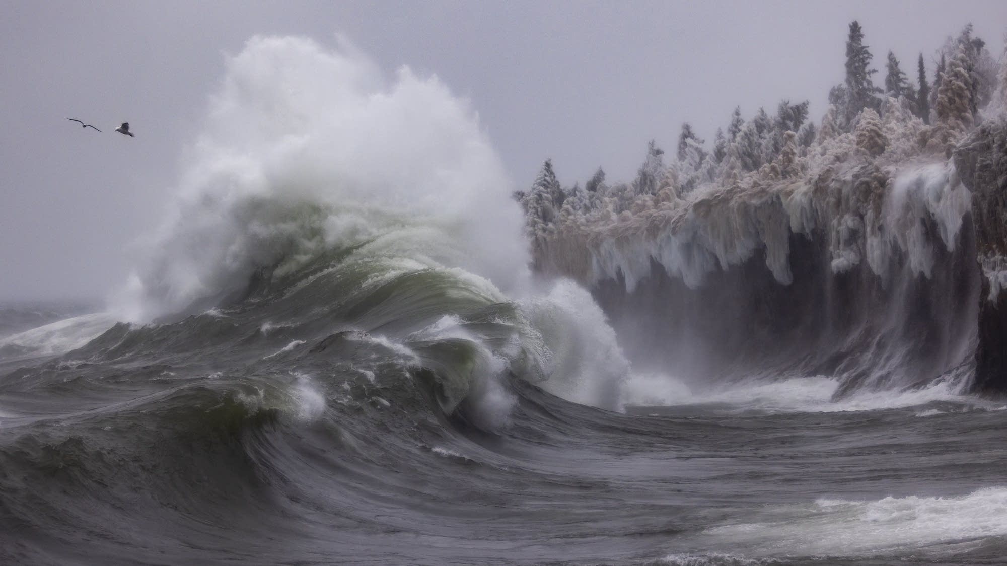 Photos Massive Waves Hit Minnesota s North Shore Amid Winter Storm Photos Massive Waves Hit Minnesota s North Shore Amid Winter Storm