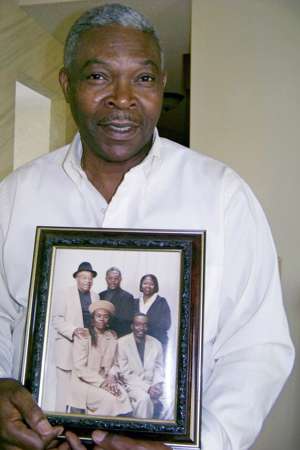 Funeral today for three killed in Brooklyn Park | MPR News