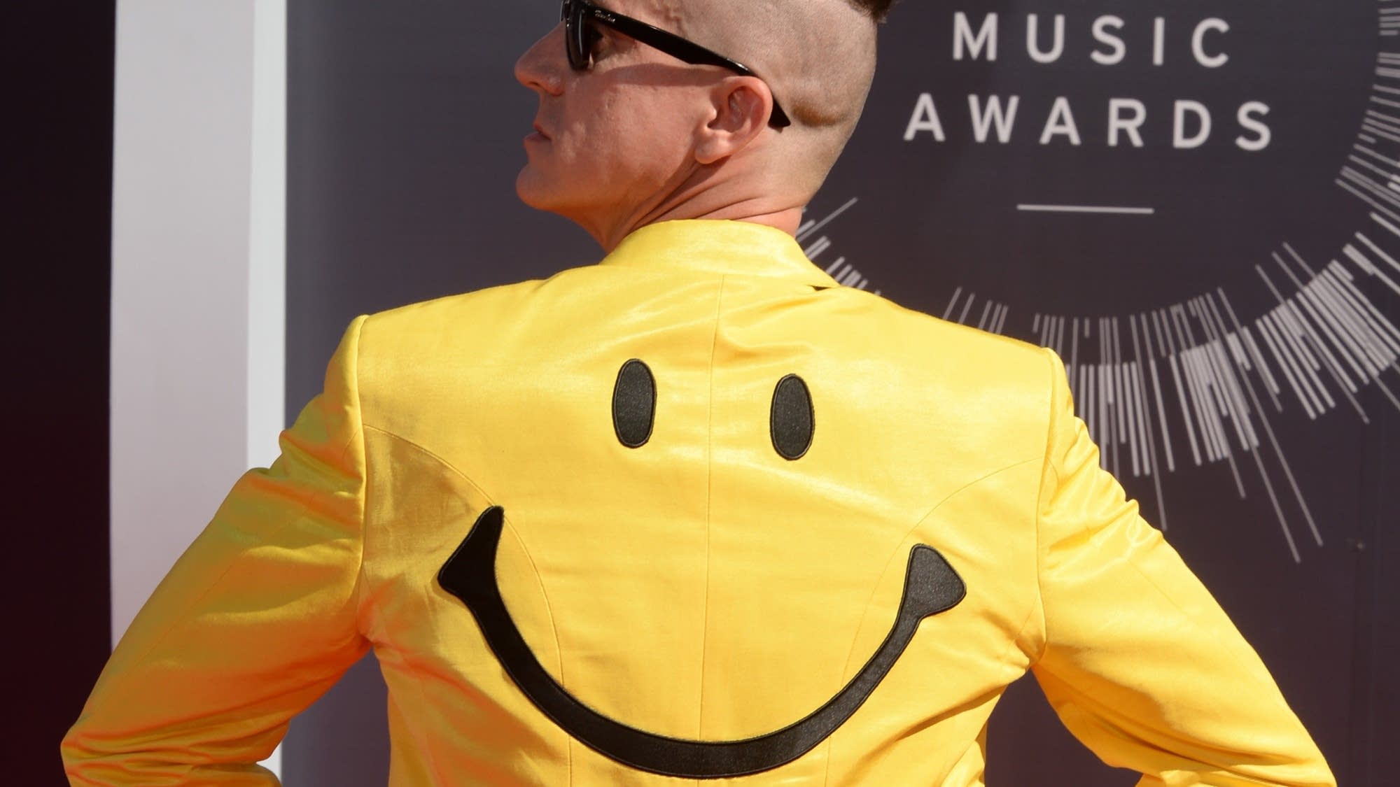 The smiley face business is booming thanks to the fashion industry