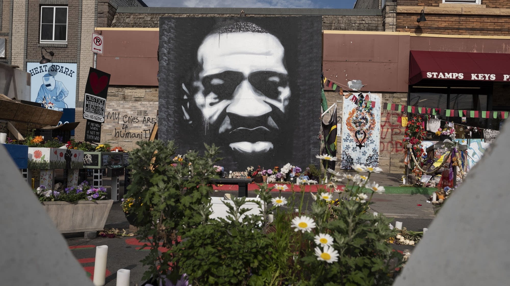 Texas board denies posthumous pardon for George Floyd | MPR News