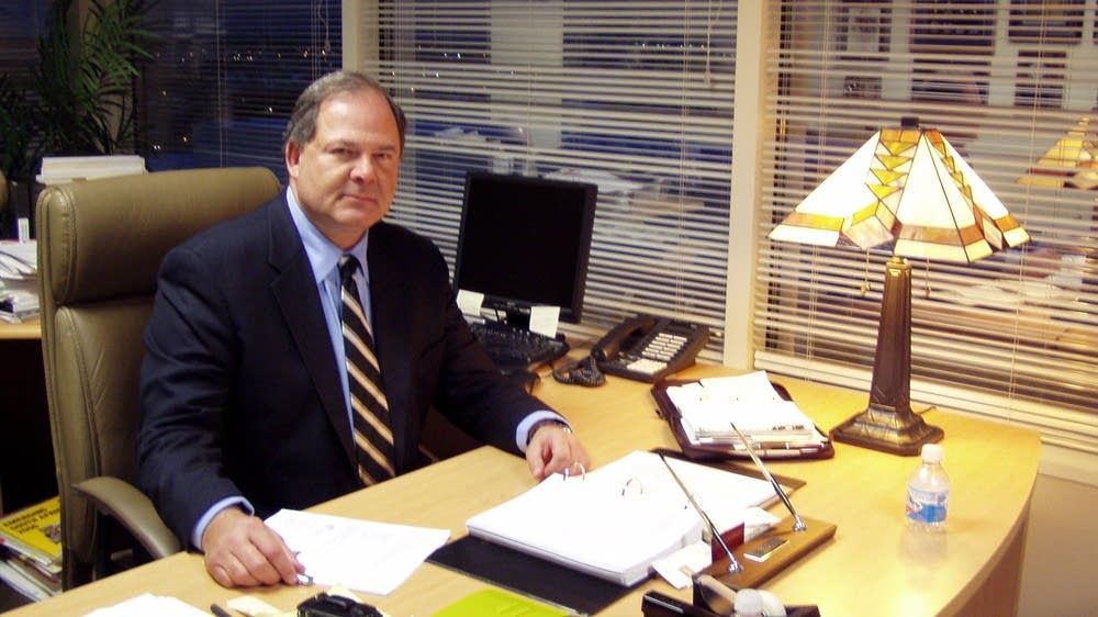 Former ICE agent joins firm known for defending immigrants | MPR News