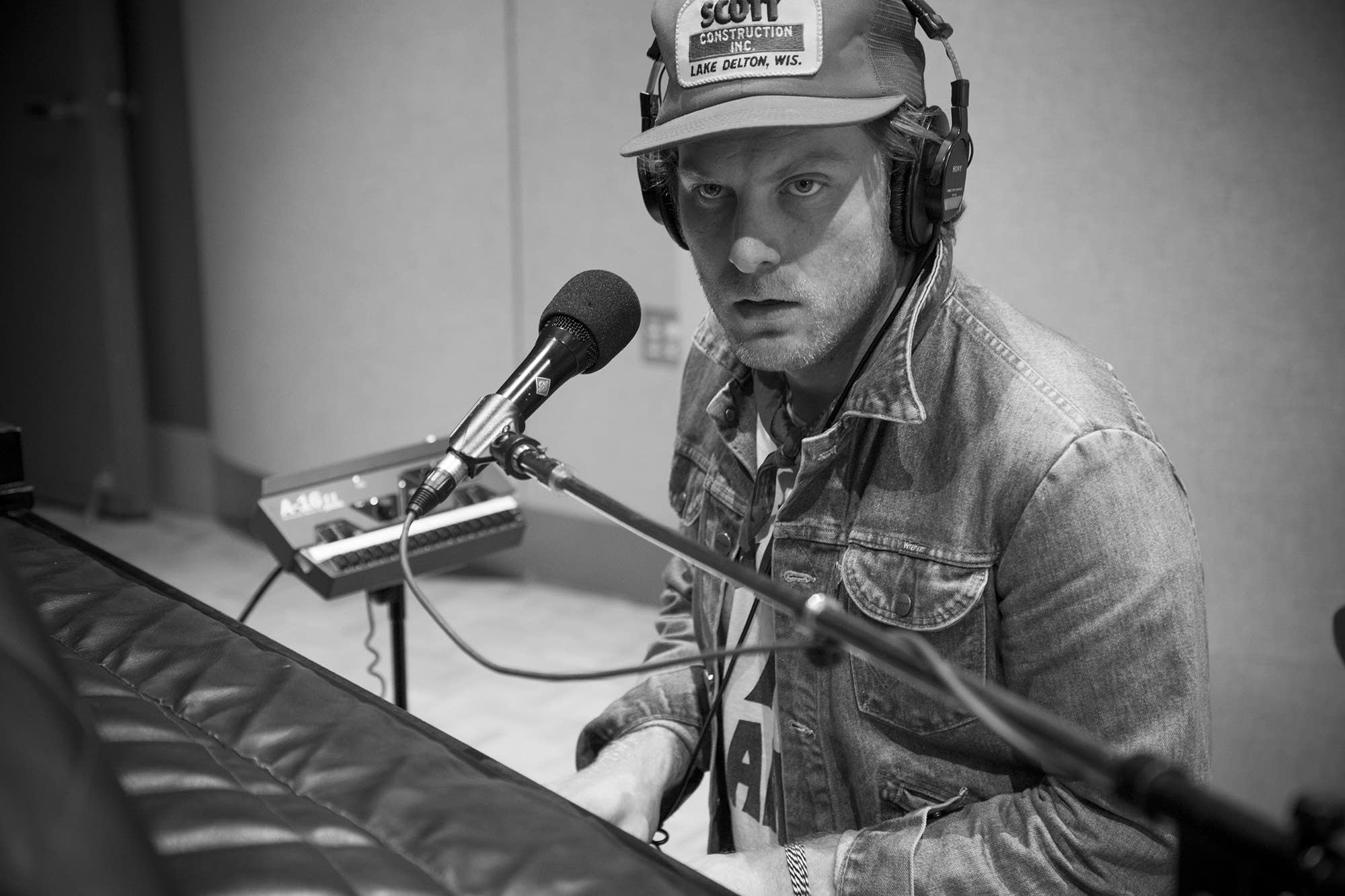 Frankie Lee performs in The Current studio