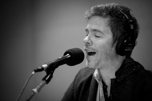 Singer-songwriter Josh Ritter brings his compelling folk sound to The ...