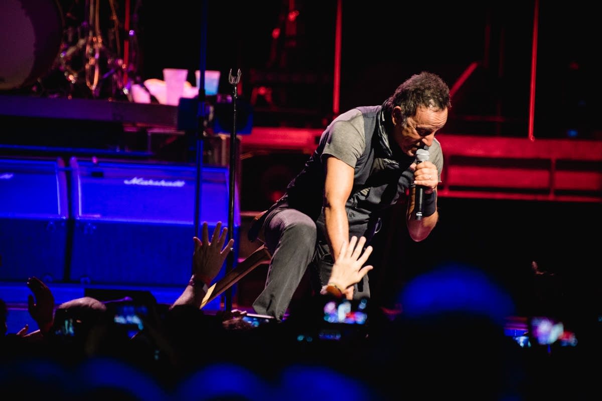 Music News: Watch a 91-year-old superfan dance with Bruce Springsteen ...