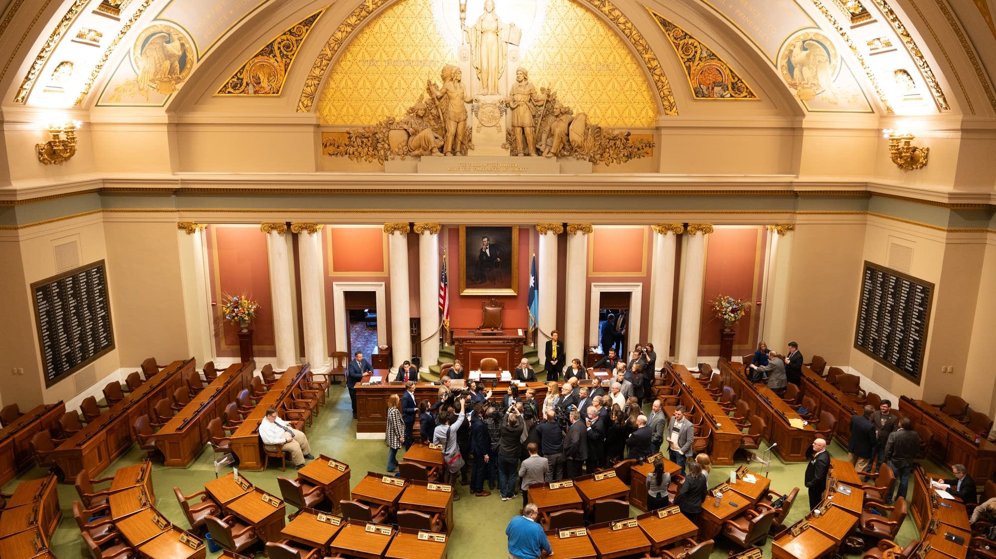 Uncertainty grips Minnesota Legislature amid power struggle | MPR News