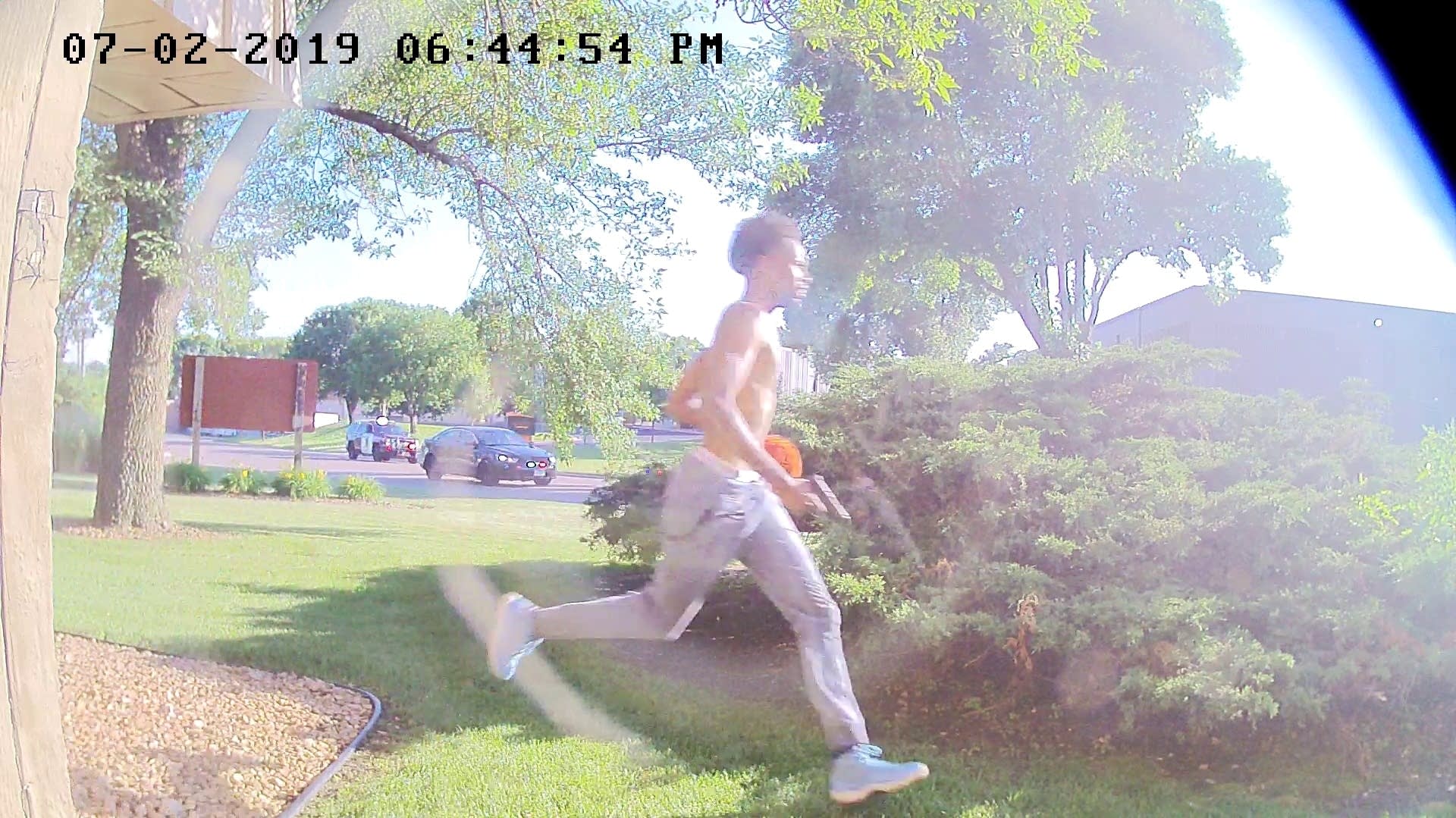 Probe clears cops who killed shooting suspect in Eagan | MPR News