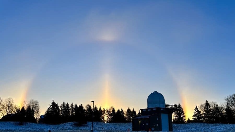 Cold weather tricks: Sun dogs, arctic sea smoke create amazing Great ...