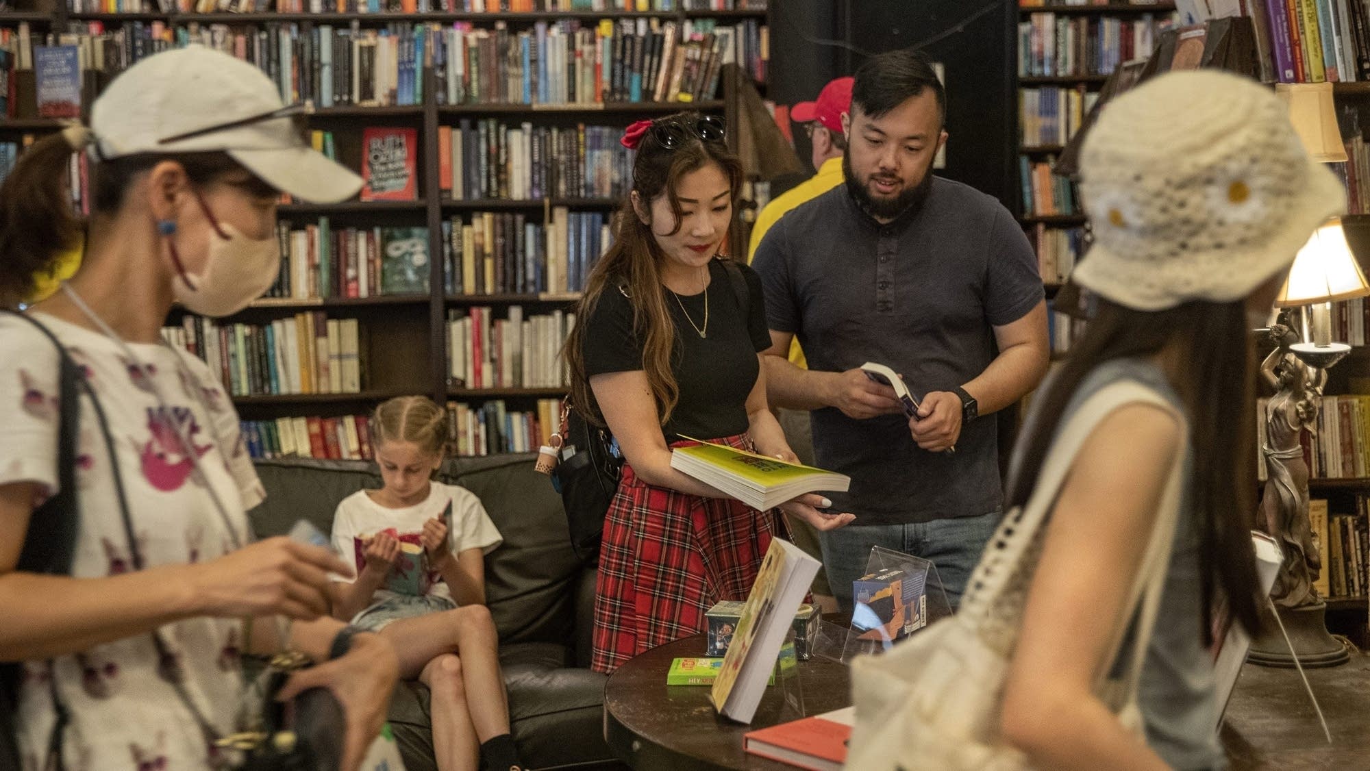 Exclusive: Authors Guild to offer "Human Authored" label to compete ...