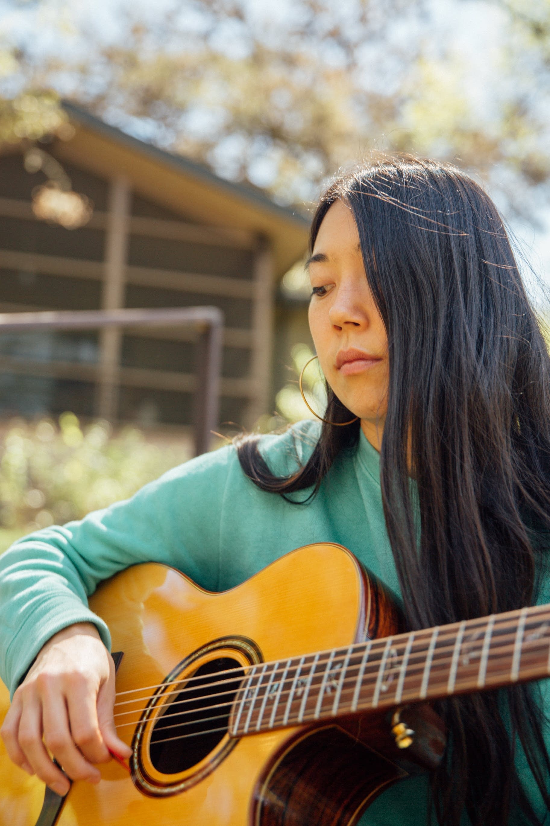 Watch SASAMI's gorgeous 3-song outdoor performance recorded on a ...